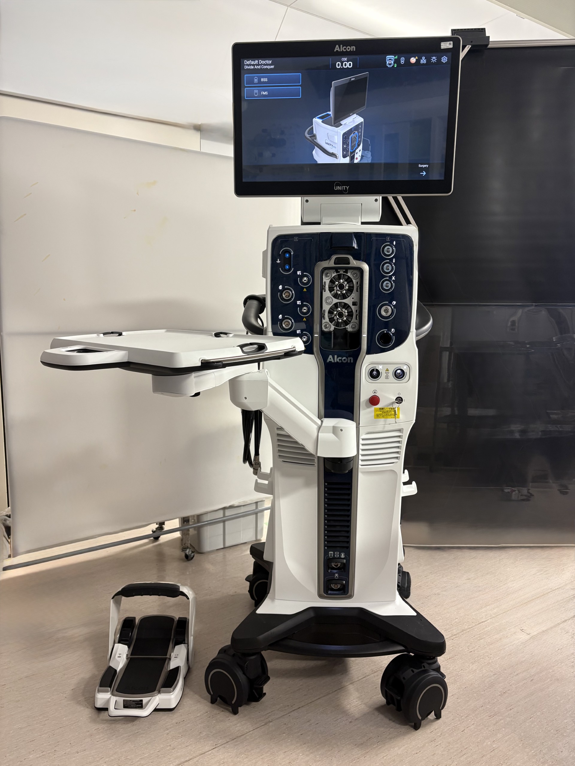 Alcon社 次世代新型手術装置Unity™ VCSを先行導入いたしました - アイケアクリニックグループ総合サイト